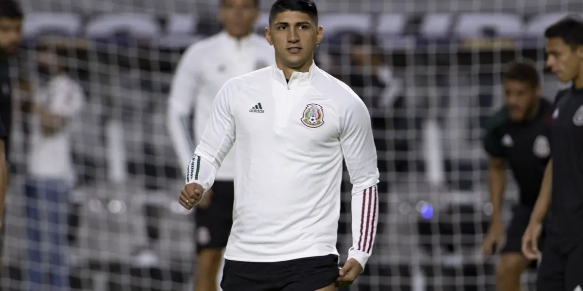 El 9 que tiene mejores números que Alan Pulido y aunque sea gratis no ...